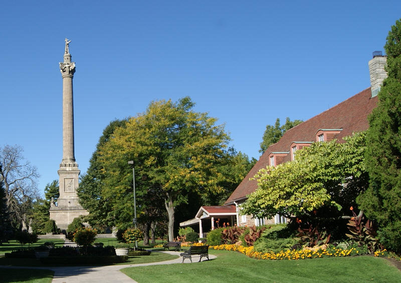 Brocks Monument located in Niagara Falls Ontario