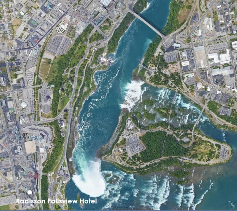 Radisson Fallsview Hotel & Suites Fallsview Niagara Falls